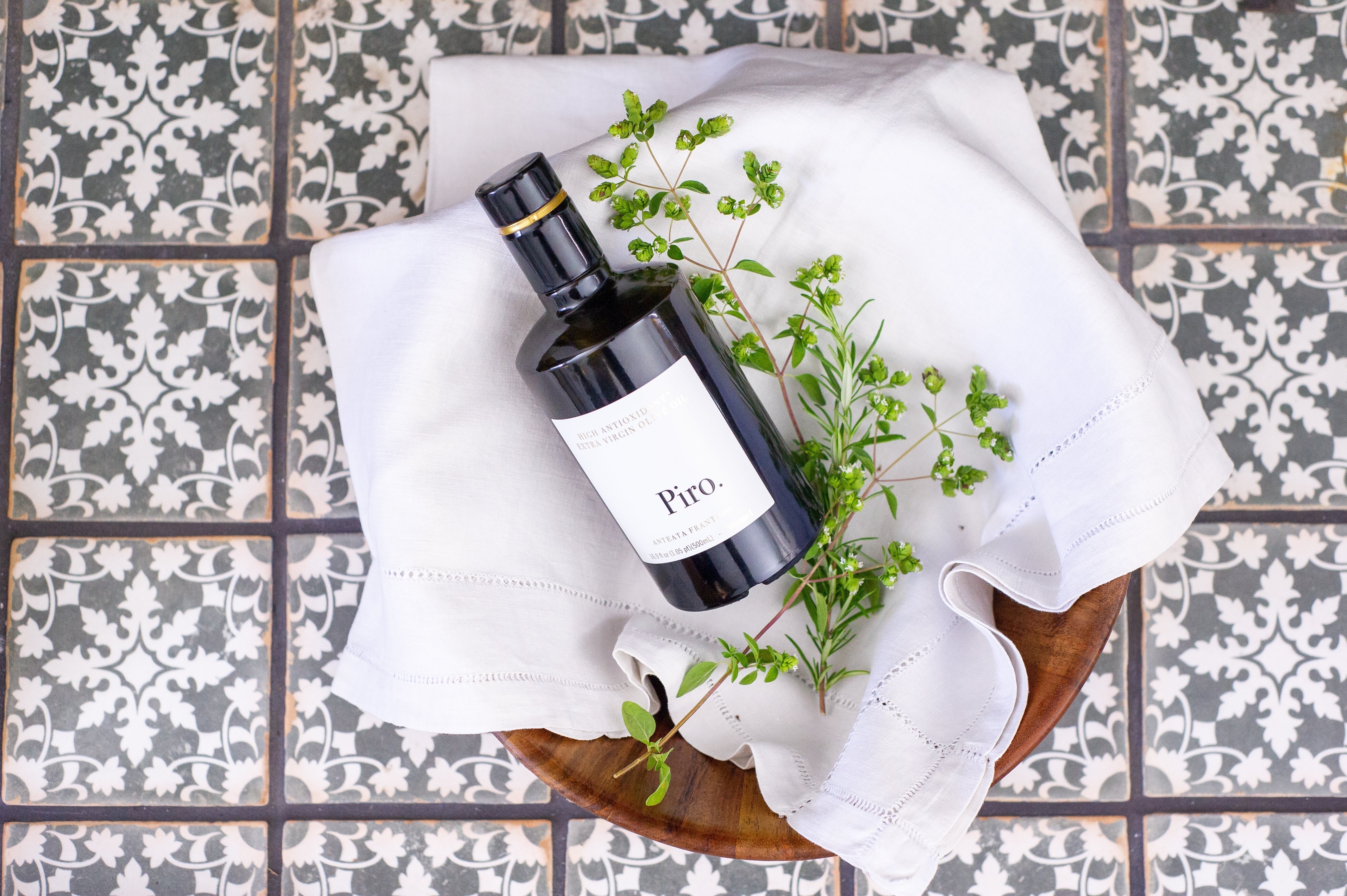 Why Premium Olive Oil Is the Perfect Corporate Gift – Olio Piro.